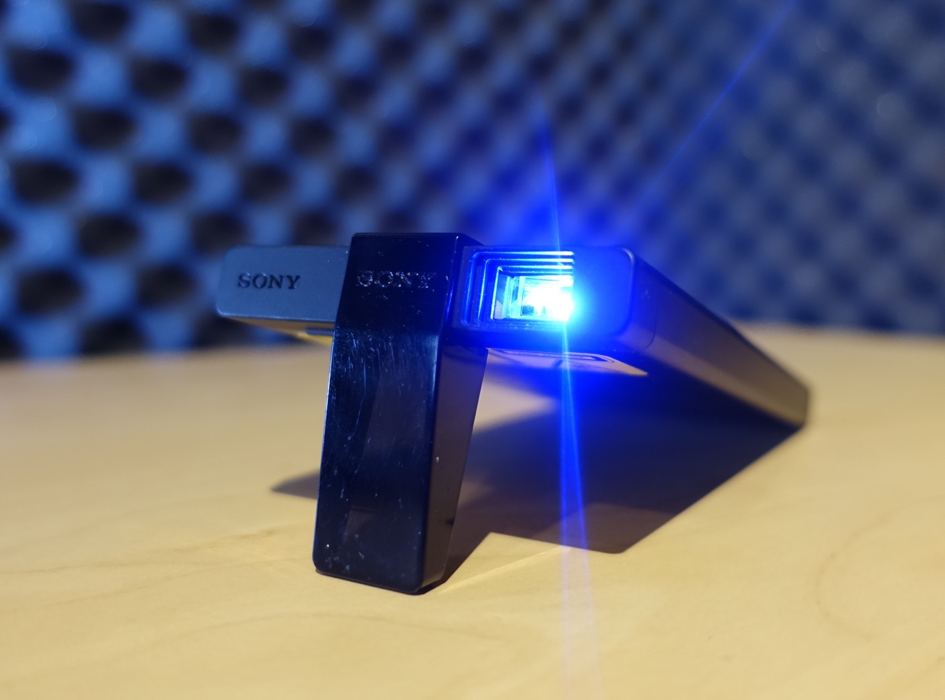 Sony's mobile projector - Review: MP-CL1 » EFTM