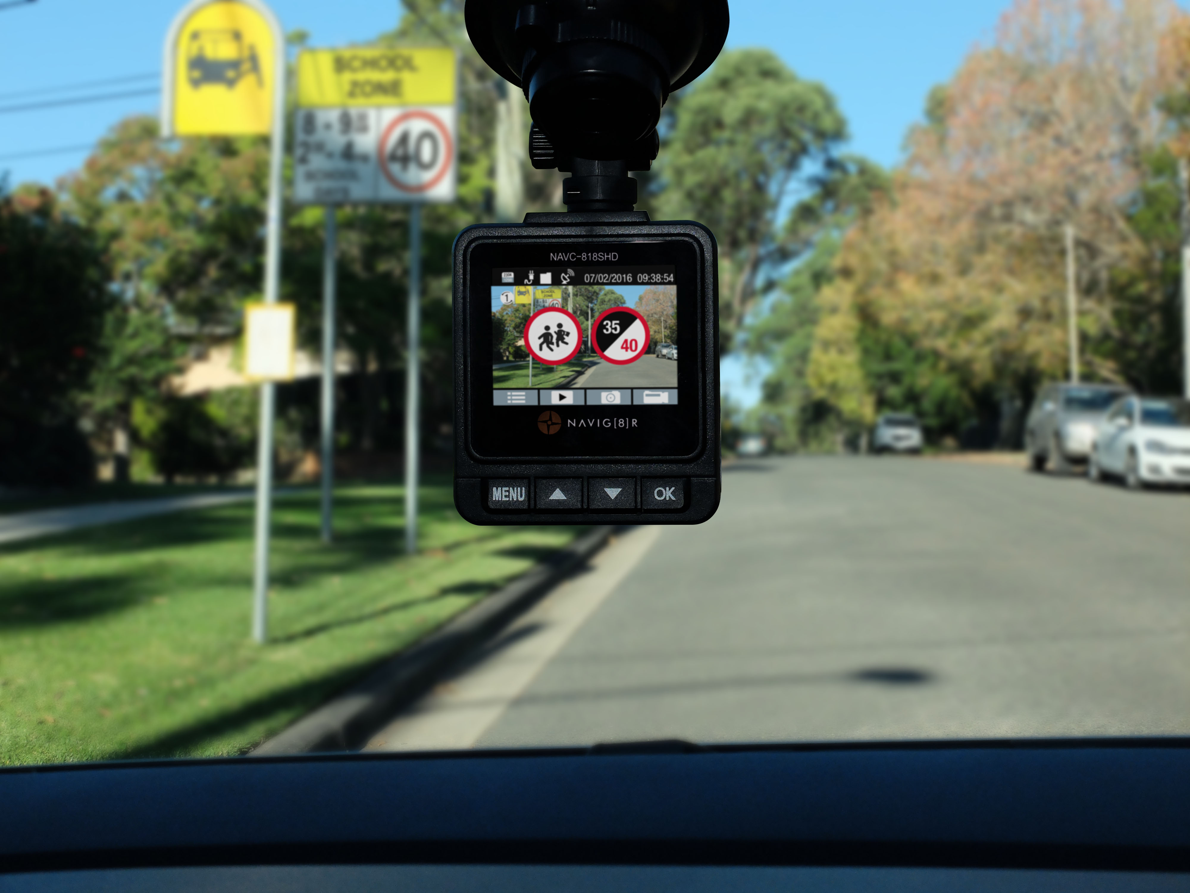Laser introduces the Navig8r Crash Cam PRO X dashcam » EFTM