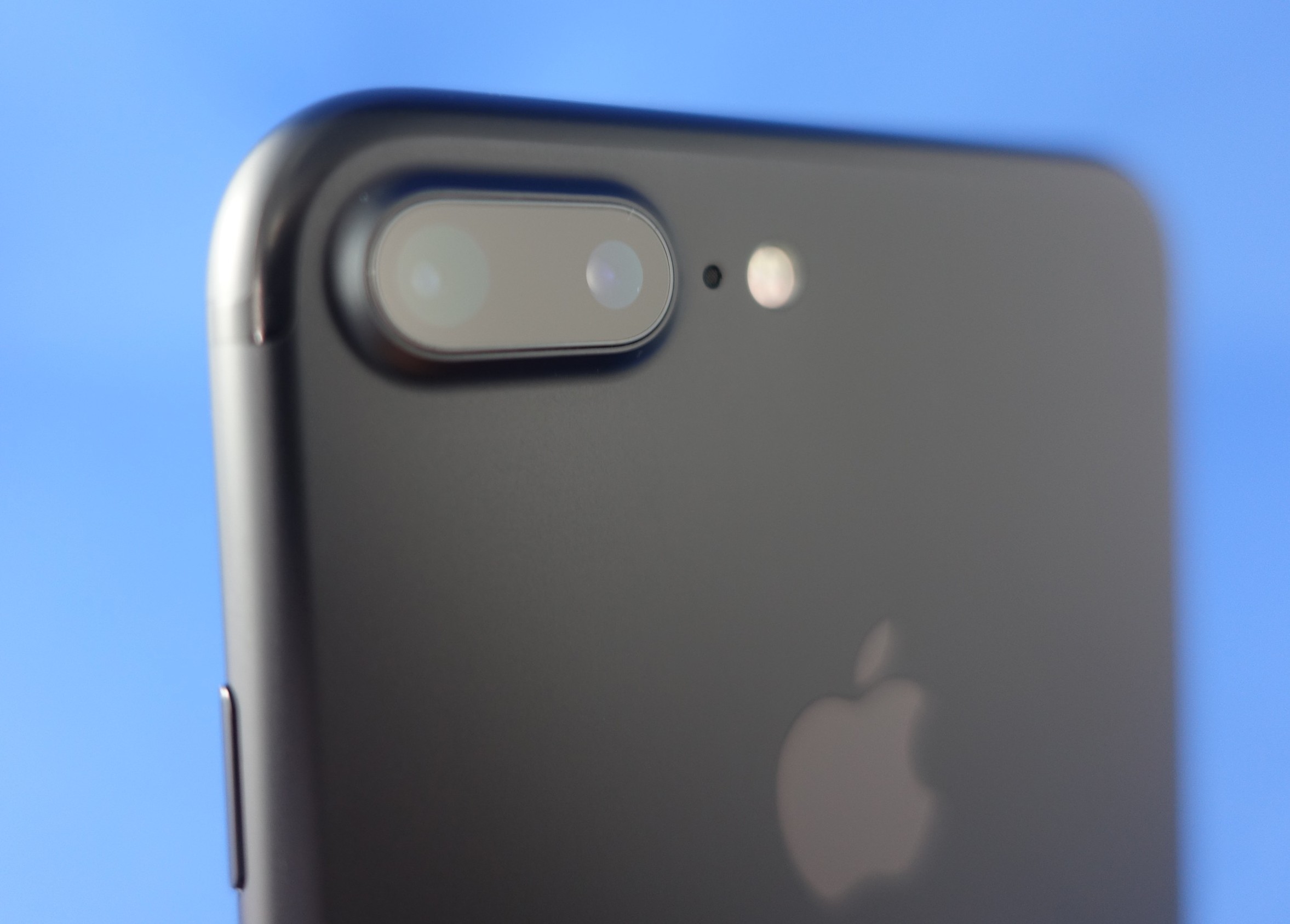 iPhone 7 Plus - Their best yet, with a super smart camera as the key ...
