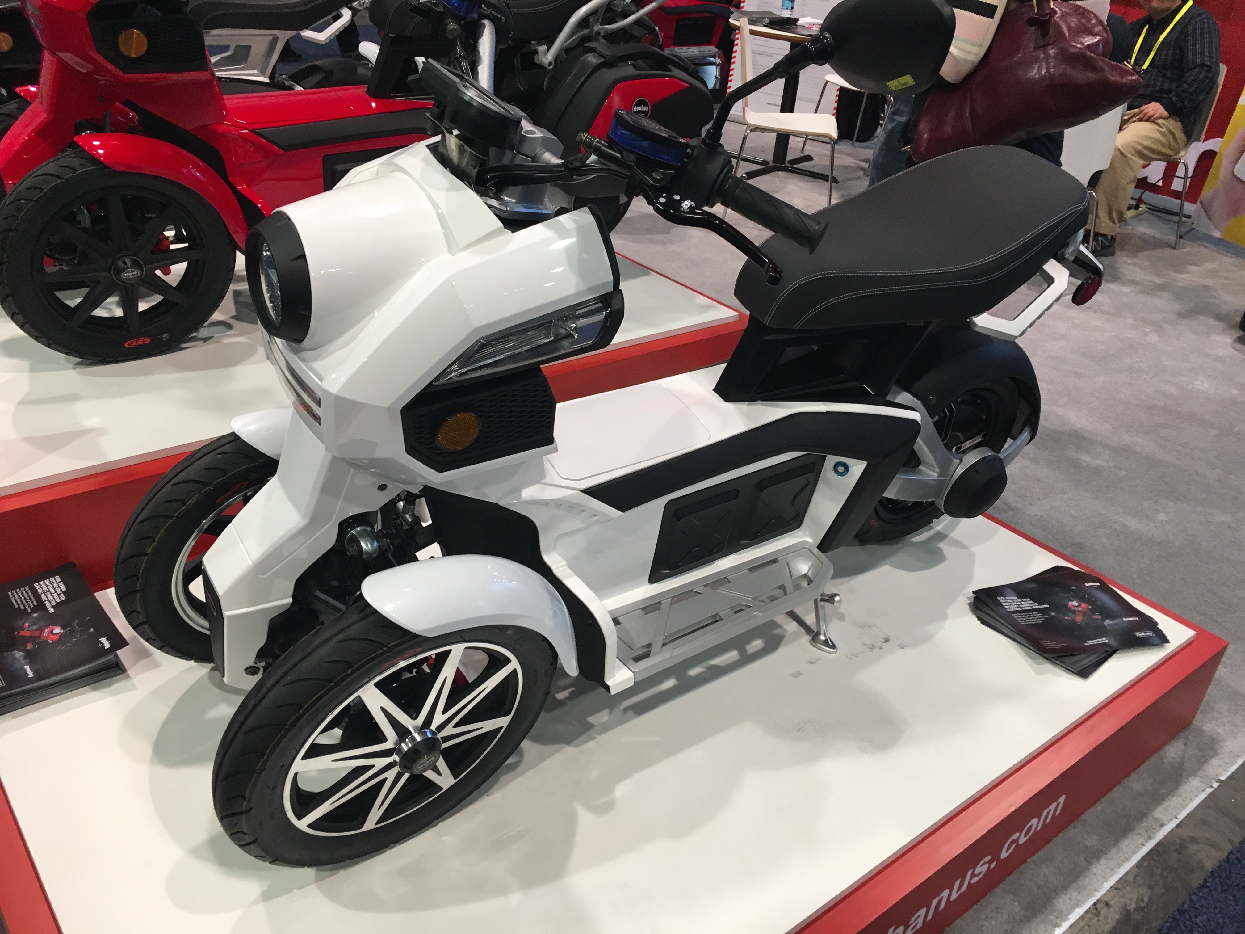 Looking for new wheels? Try the Doohan EV3 iTank » EFTM