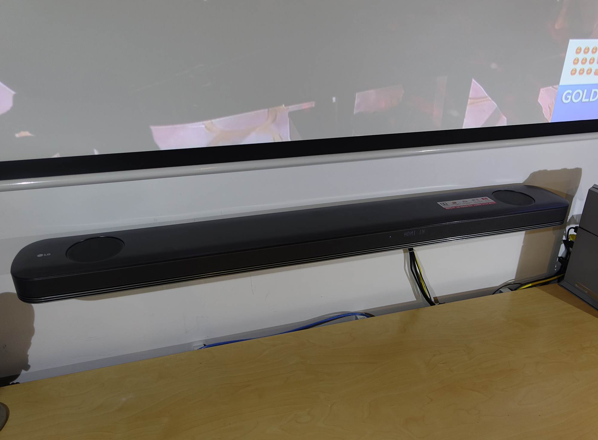 LG SJ9 Soundbar Review: Huge sound, great Bass, packed with features » EFTM