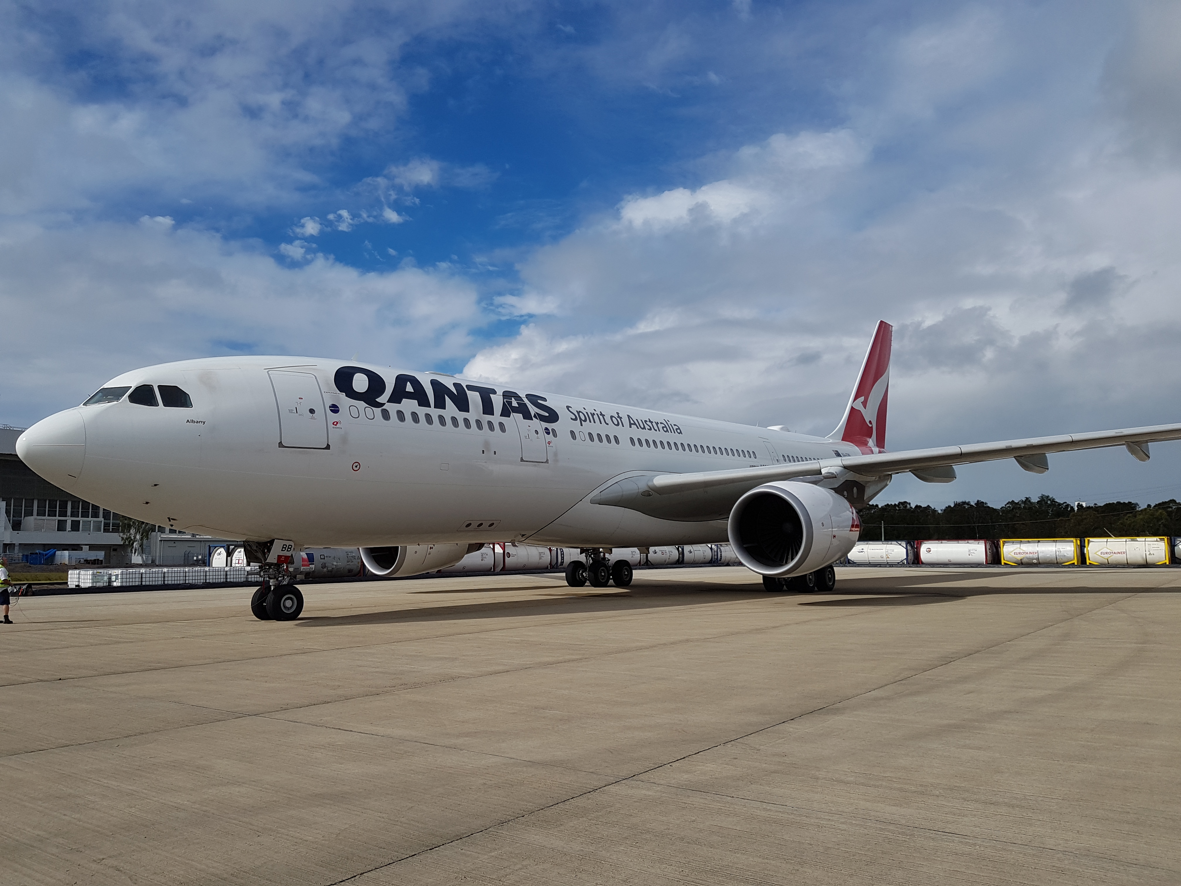Qantas expands in-flight WiFi to it's Airbus A330 fleet » EFTM