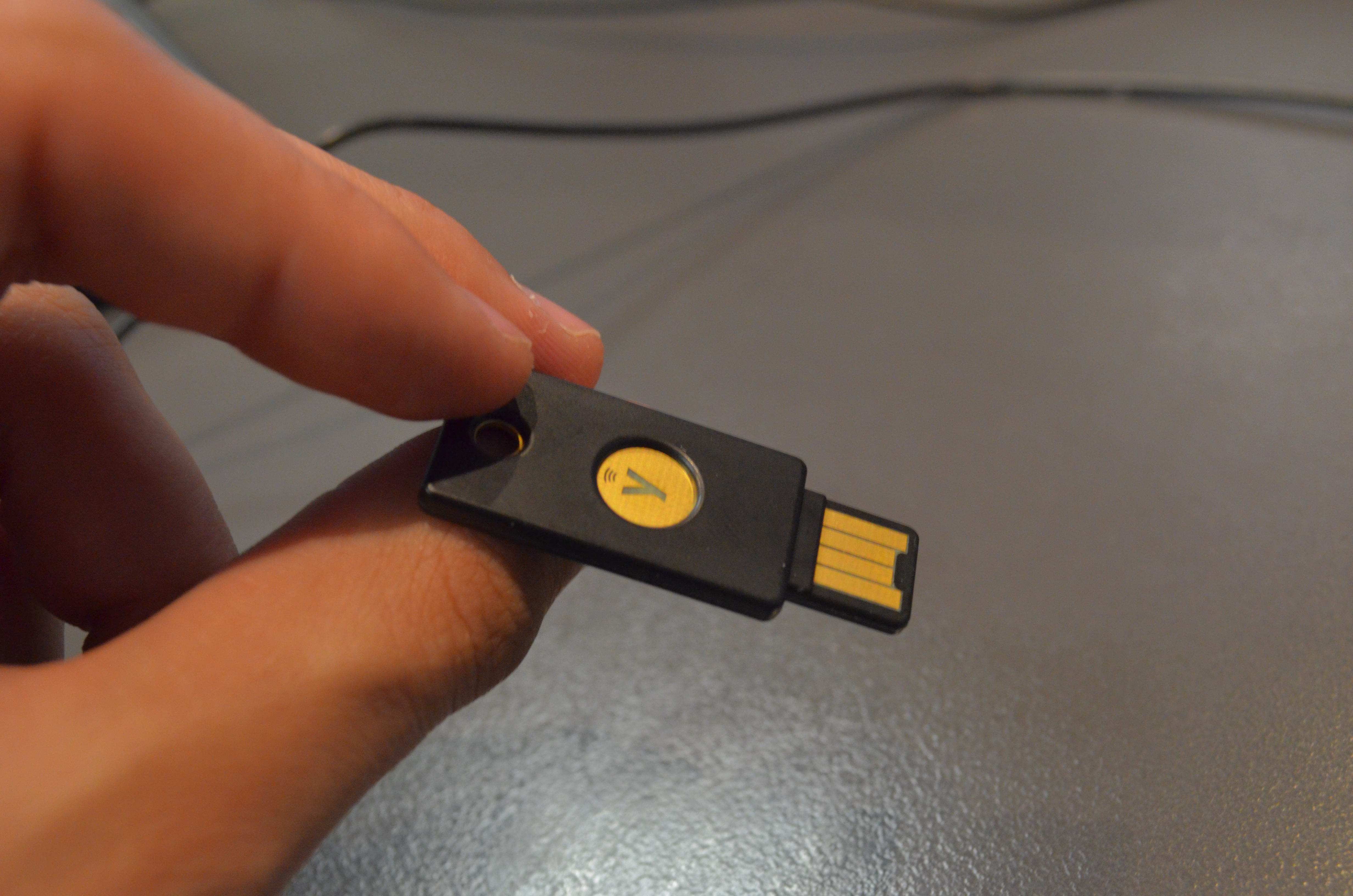 YubiKey Series 5 Review: Login protection on your key ring » EFTM