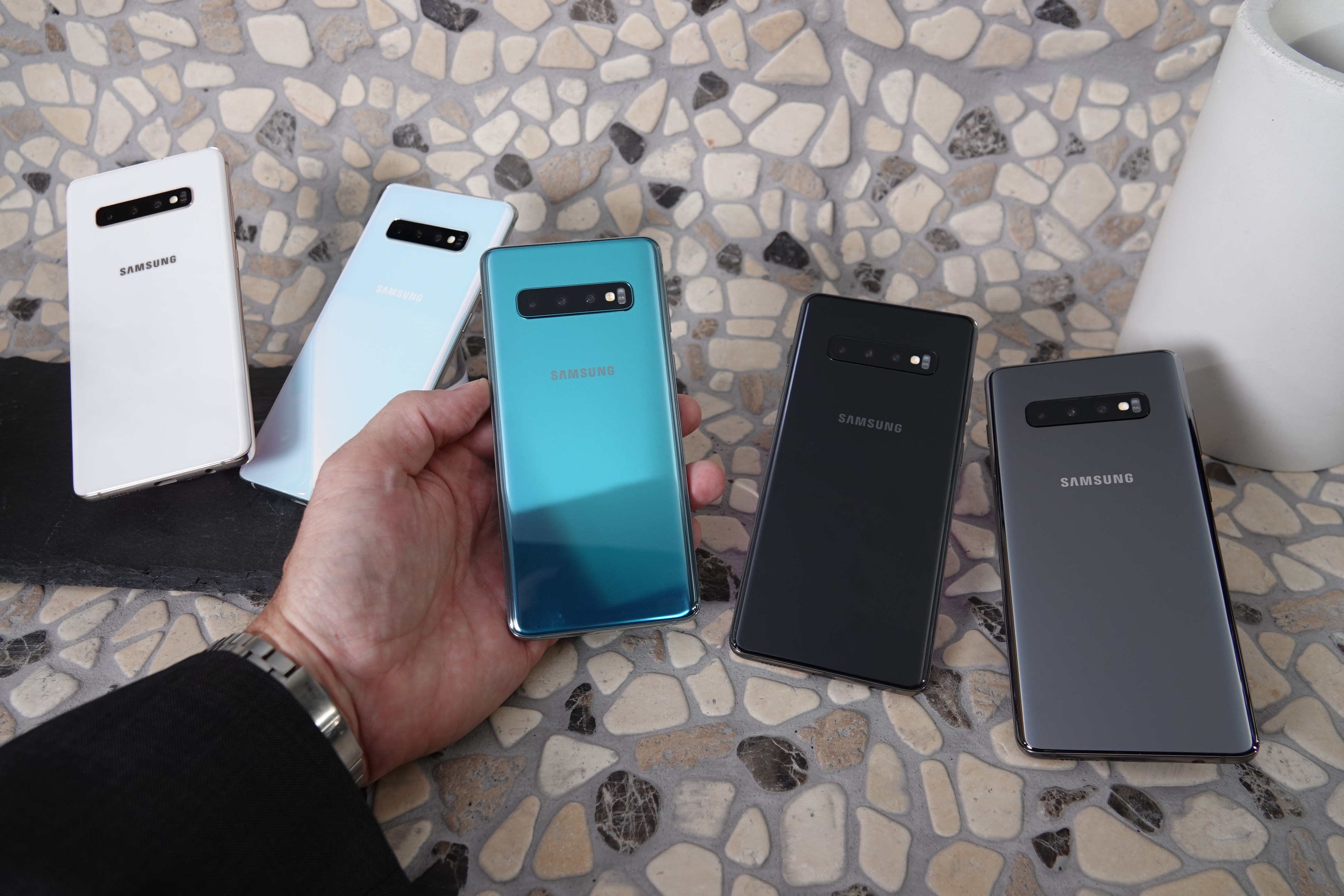 Samsung’s Galaxy S10 Instagram integration: Made for the insta ...