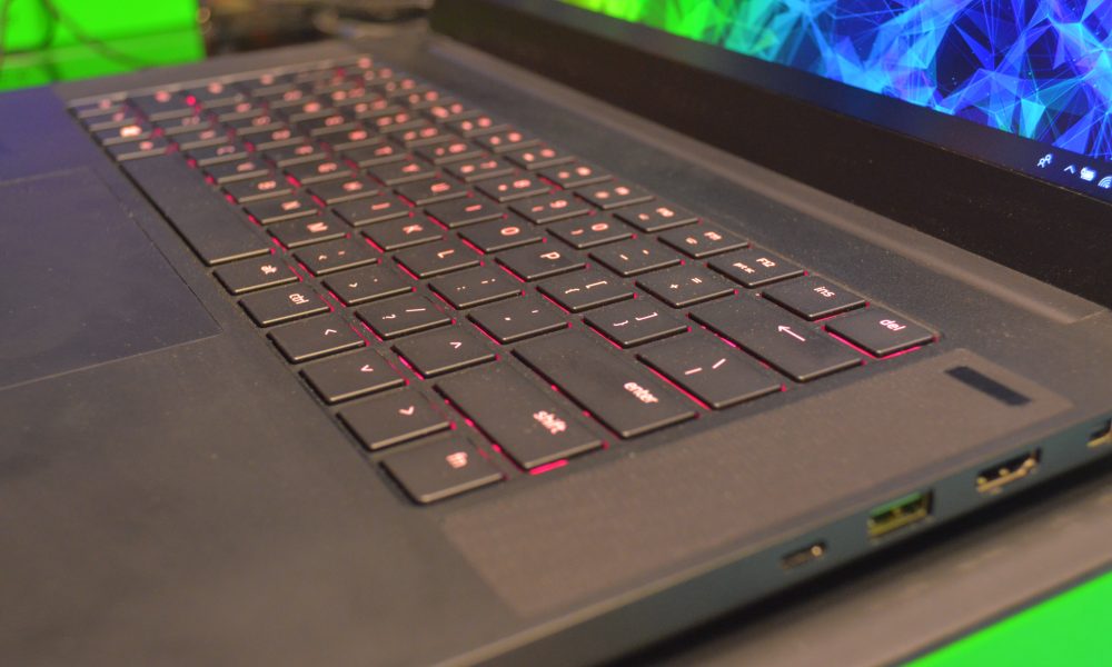 Hands-On: The all new Razer Blade RTX - Can Raytracing justify the ...