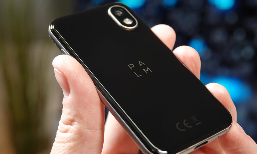 Palm smartphone review: Stunningly small, just what we need » EFTM
