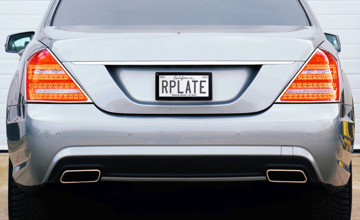 The world's first connected license plate - Rplate » EFTM