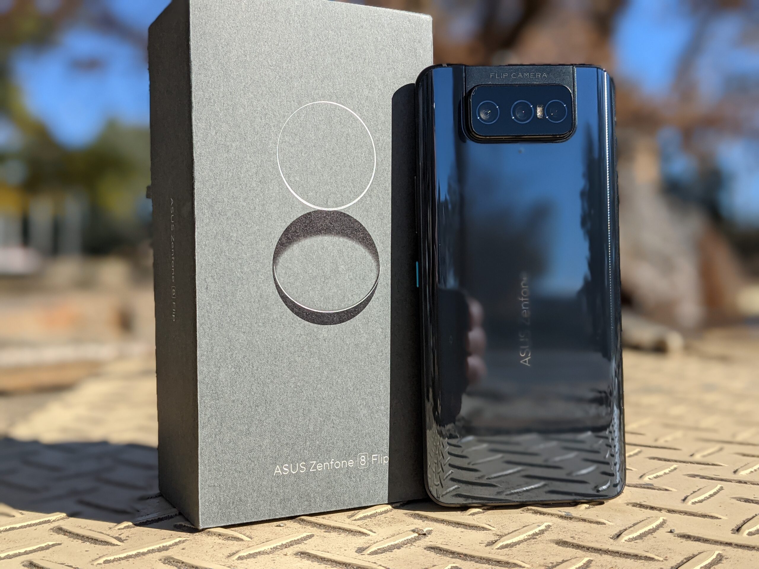 ASUS Zenfone Flip 8 review: Flipping Impressive » EFTM