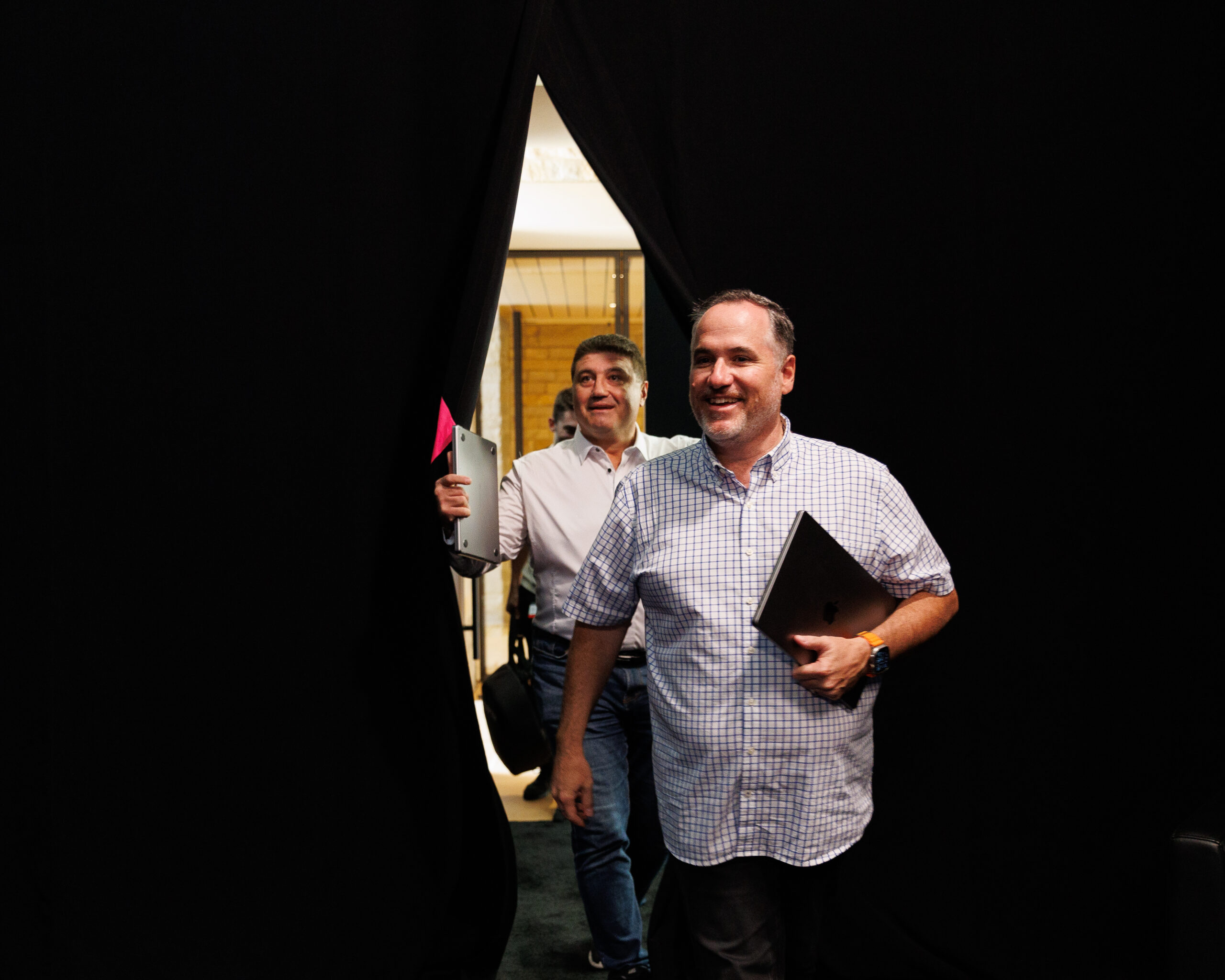 Podcast: Meta AI launches and Apple has new iPads coming - Two Blokes ...
