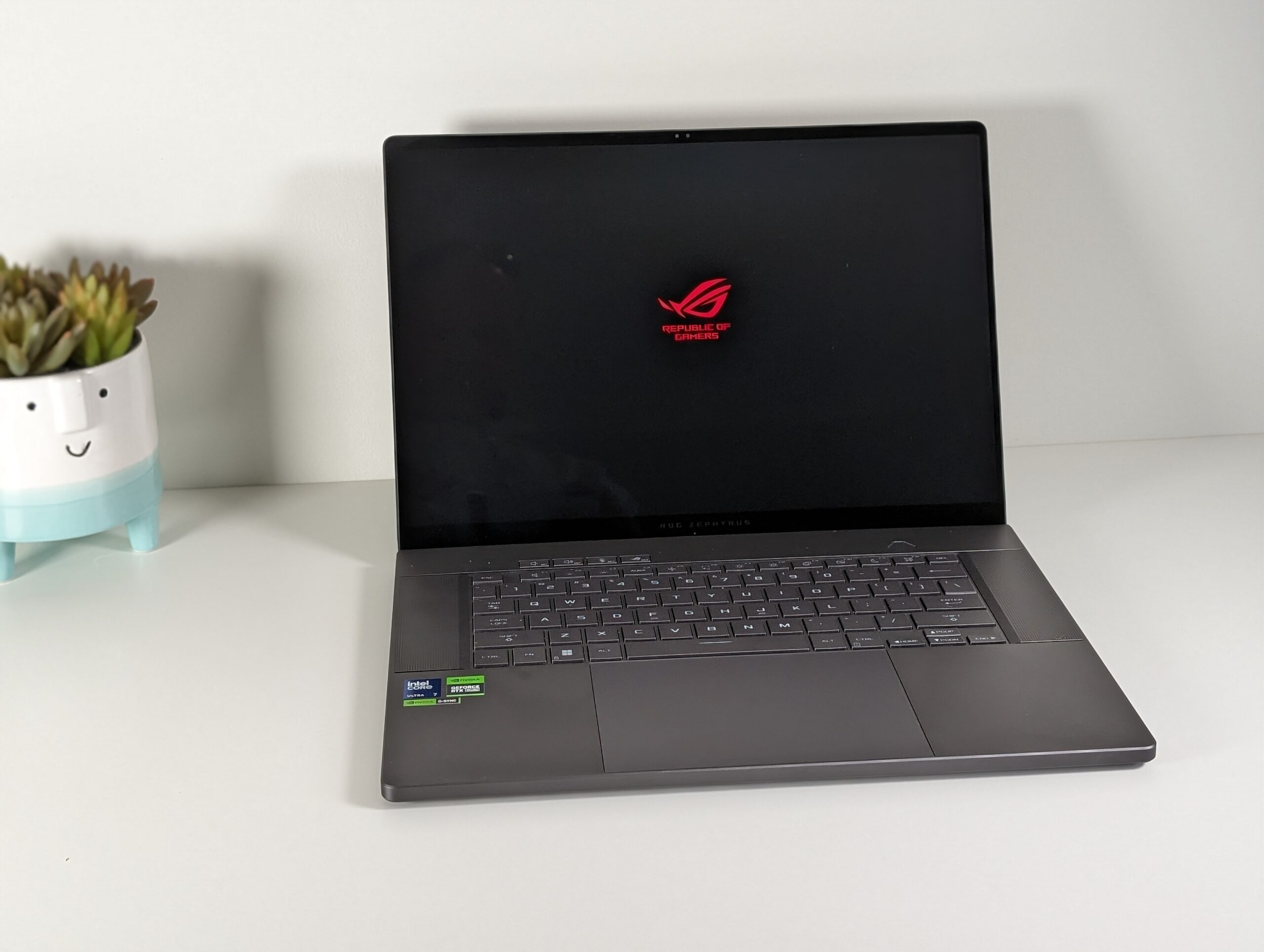 ASUS ROG Zephyrus G16 (2024) Review: Sleek, elegant and still powerful