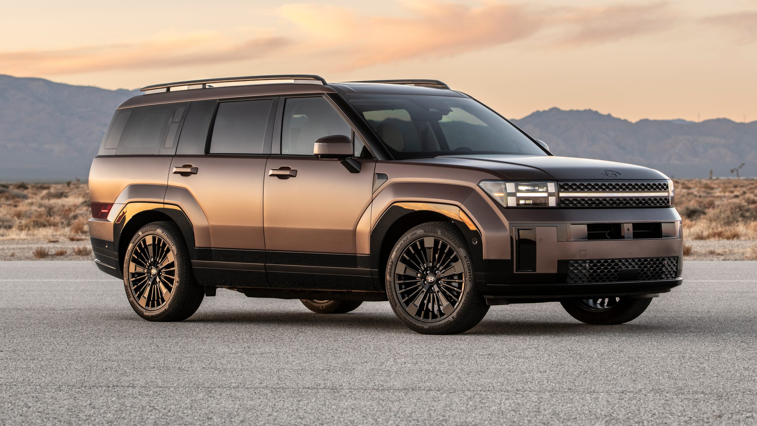 New Hyundai Santa Fe Hybrid now on sale in Australia, gets technology ...