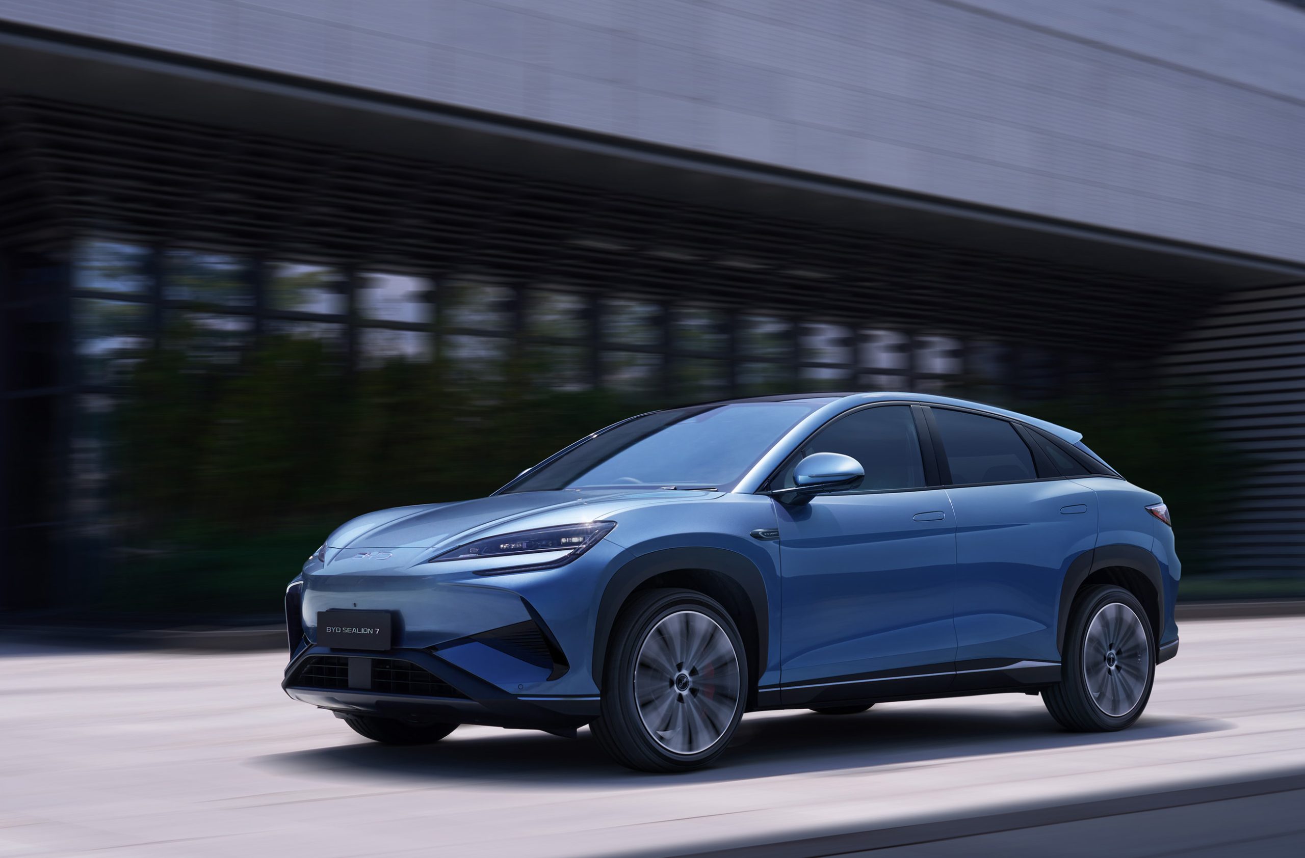 BYD takes on the Model Y and KIA EV5 with the launch of the BYD Sealion 7 full EV mid-sized SUV