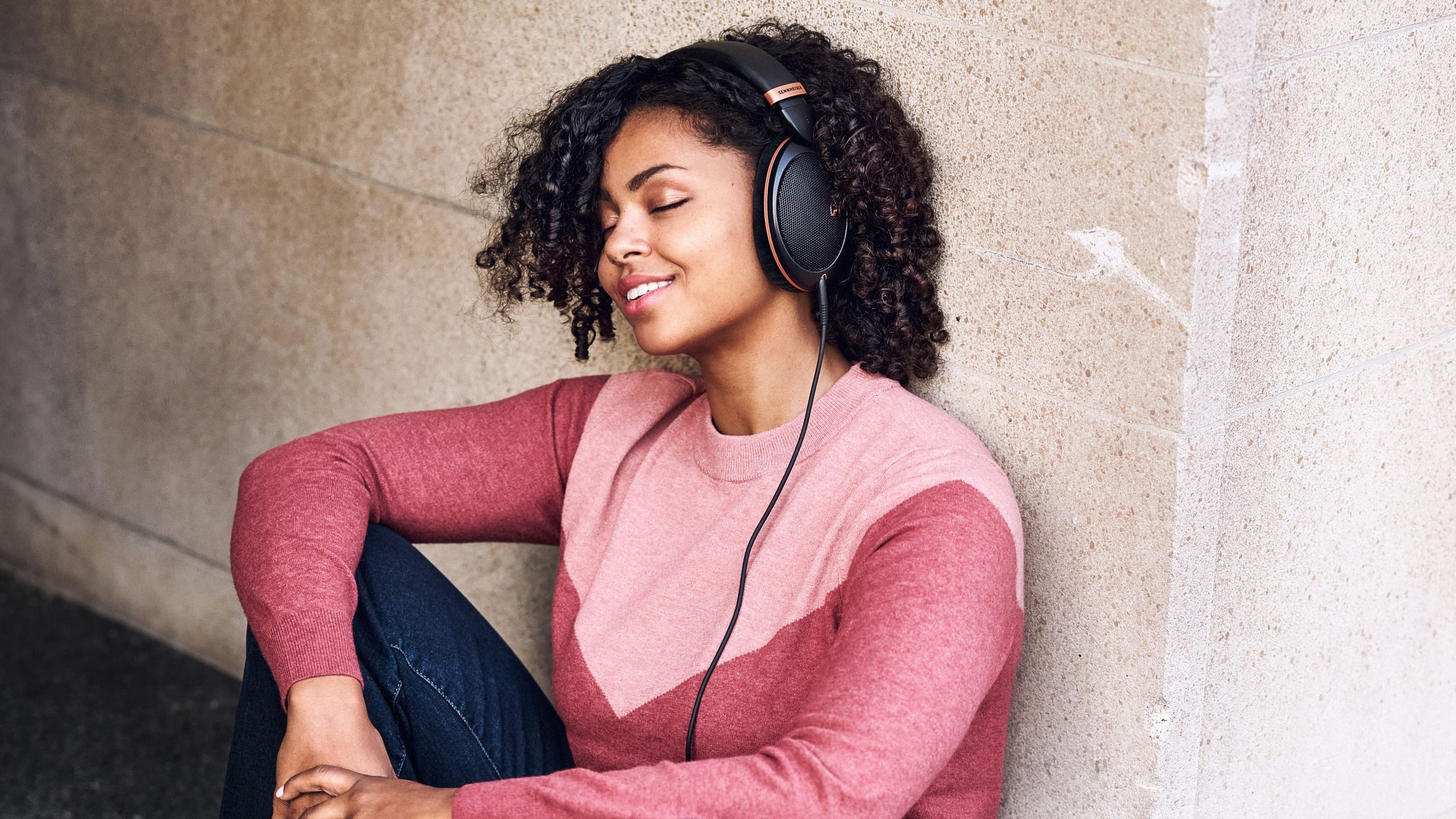 Sennheiser release the HD 505, once again straddling the audiophile and mass-market fence