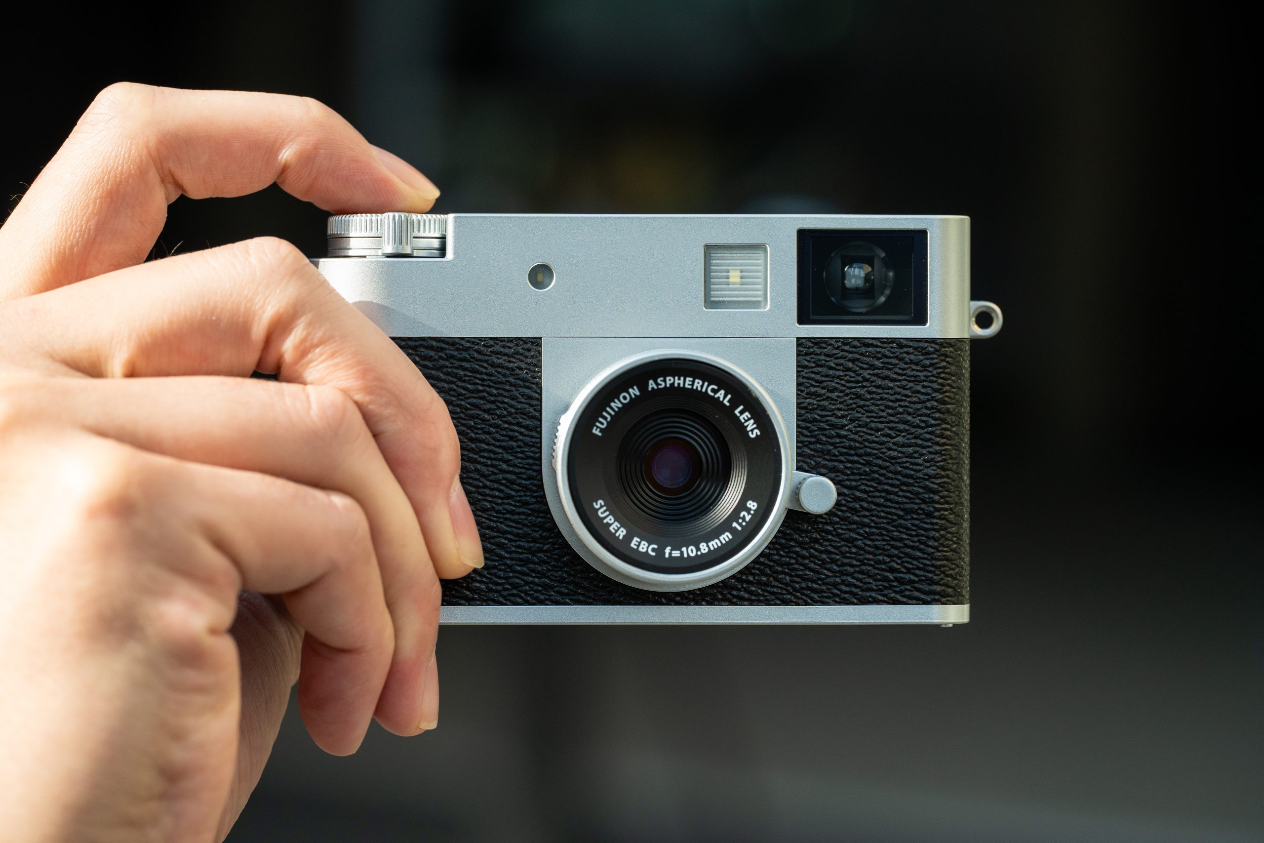 Fujifilm unveil the new "X Half" camera, inspired by half-frame cameras