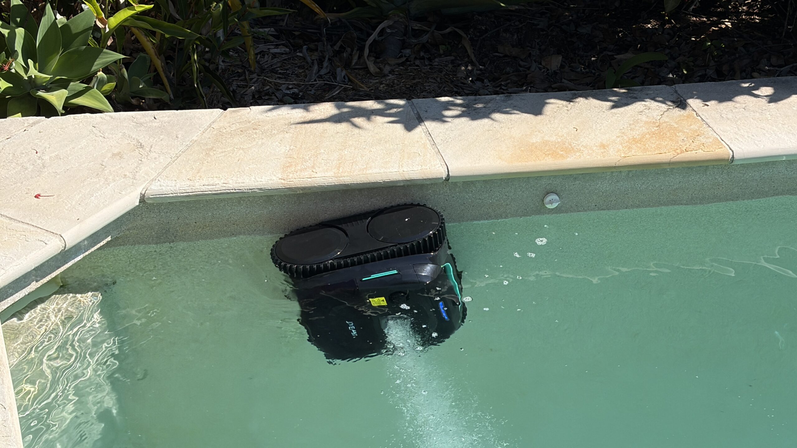 REVIEW: The Wybot C2 Vision robot pool cleaner – Smarter than your ...